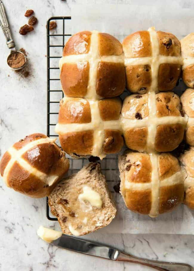 Hot Cross Buns – Redmoon bakery